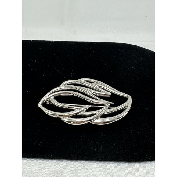 Unbranded | Jewelry | Silver Plated Brooch With Open Leaf Design | Poshmark